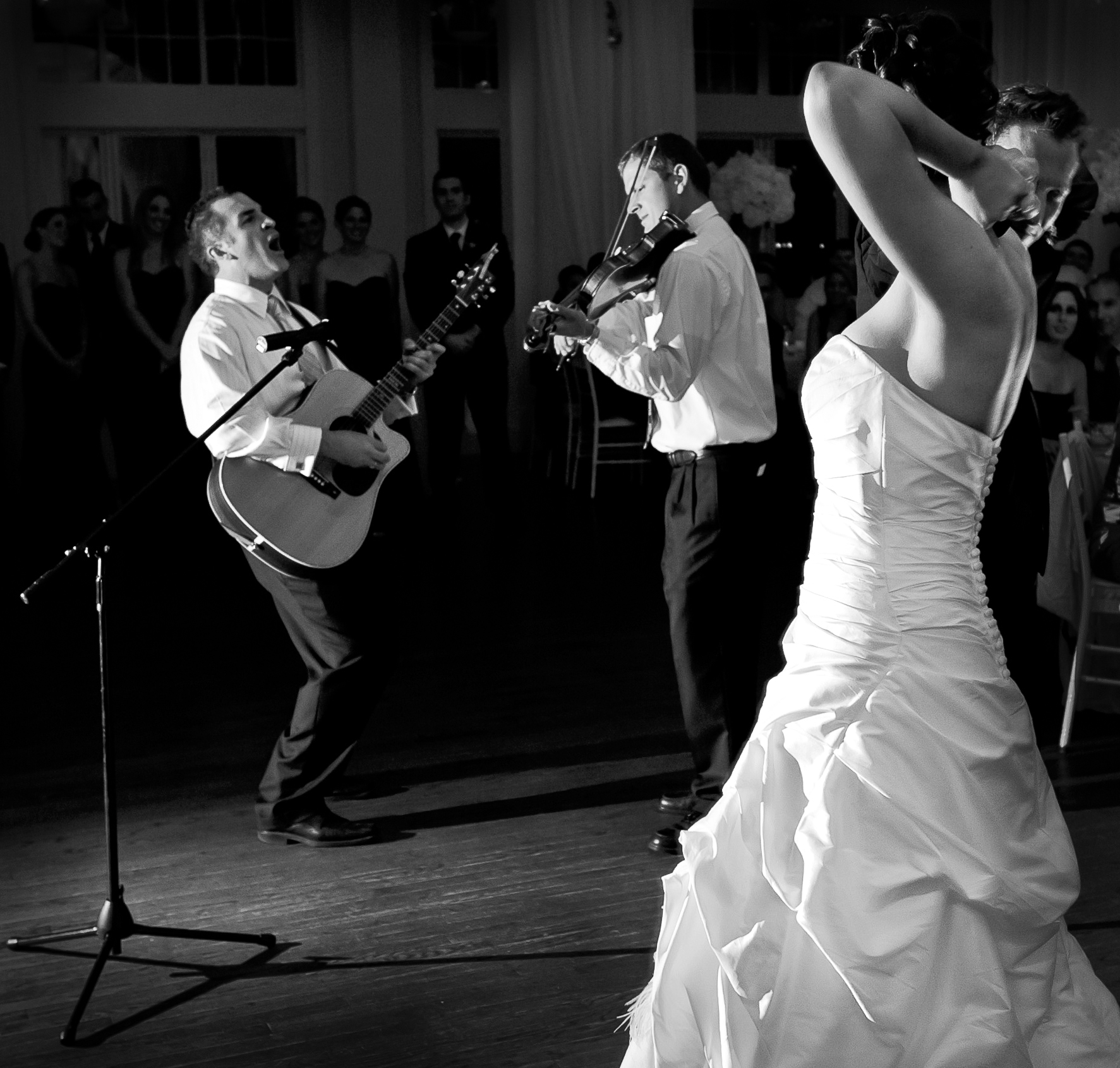 Danny Gallagher - Entertainment for Weddings, Corporate and Events